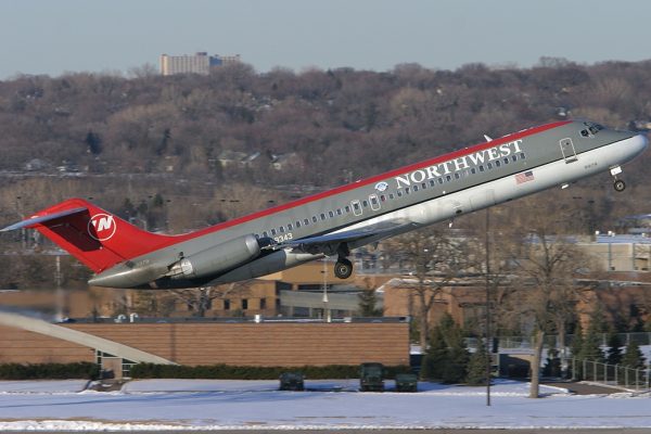 McDonnell Douglas DC-9 - flightlineaviationmedia