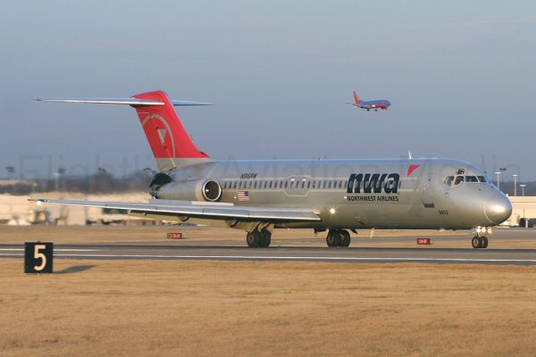 McDonnell Douglas DC-9 - flightlineaviationmedia