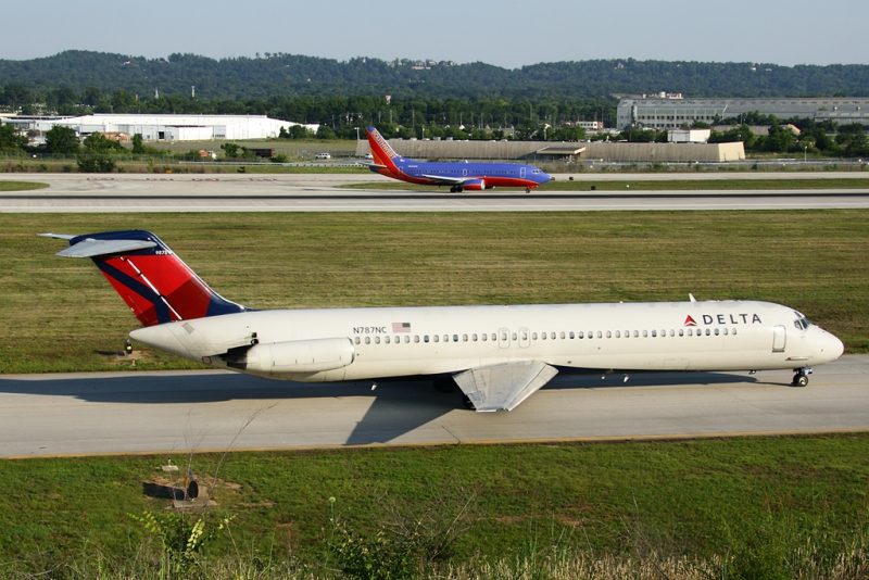 McDonnell Douglas DC-9 - flightlineaviationmedia