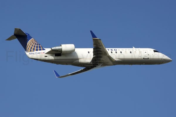 Bombardier/Mitsubishi Regional Jet (CRJ) - flightlineaviationmedia